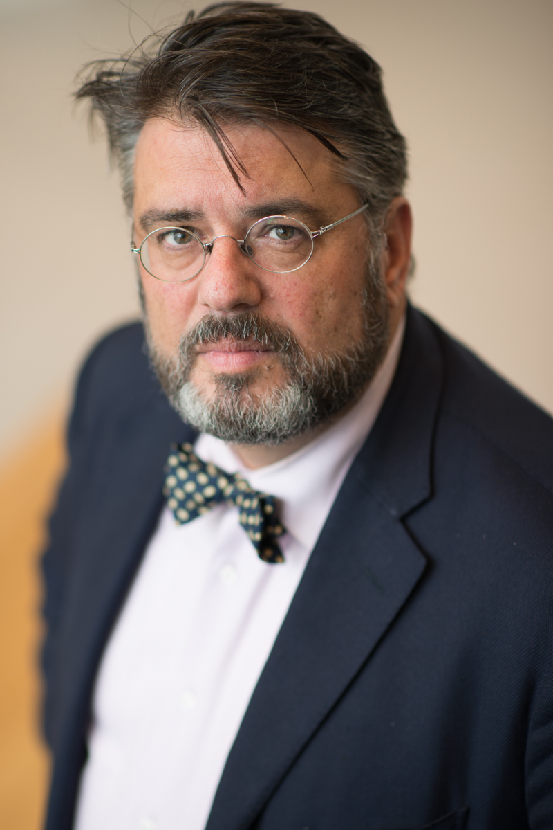 UNIVERSAL MUSIC GROUP NAMES ROBBERT BARUCH AS SENIOR VICE PRESIDENT ...